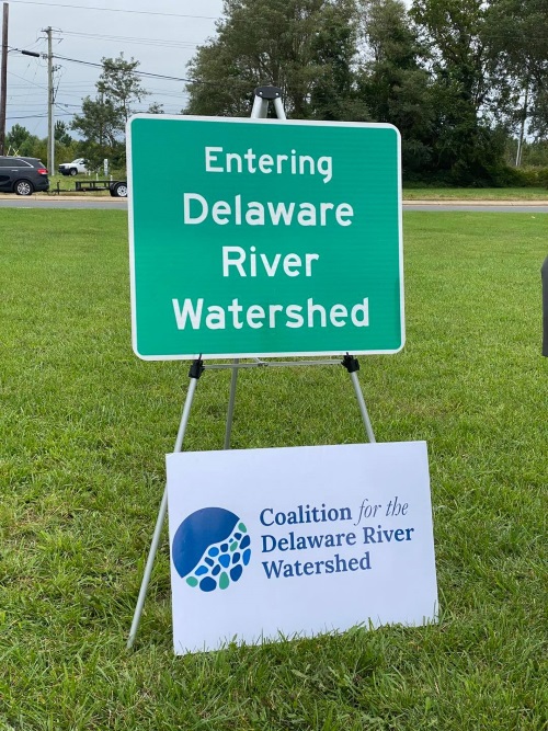 AASHTO Journal - Delaware DOT Installs Signs to Highlight State’s Watershed