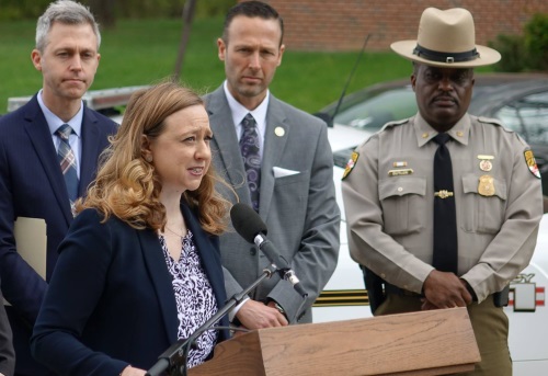 AASHTO Journal - Group Releases ‘Roadmap’ for Automated Vehicle Deployment