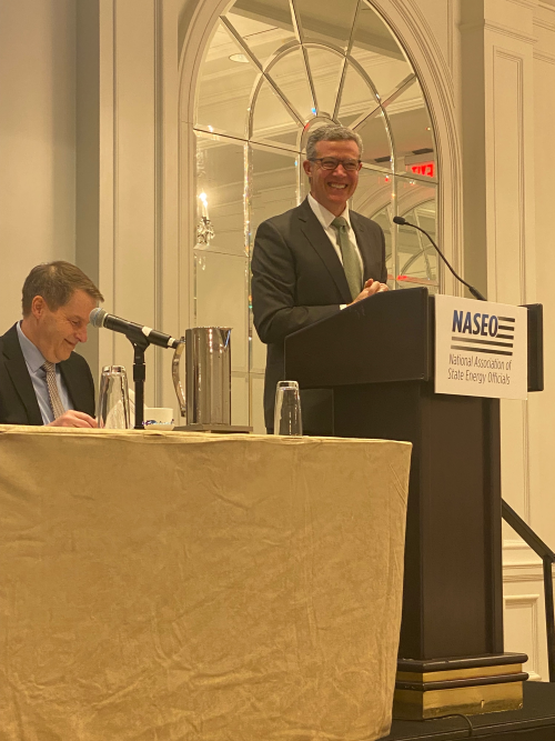 AASHTO Journal - Report: Switch to EVs Could Deliver $1.2T in Health ...