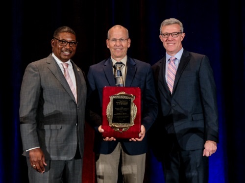 AASHTO Journal - Transportation Leaders Honored for Achievements