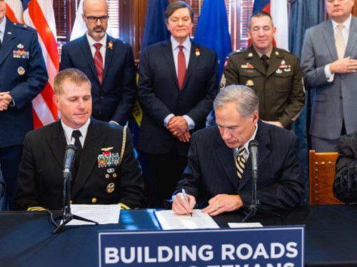 AASHTO Journal - U.S. Military Signs Infrastructure Agreement with Texas